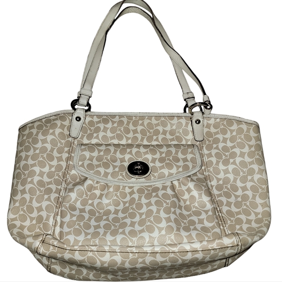 Coach | Bags | Coach Signature Chelsea Lea Medium Shoulder Tote | Poshmark